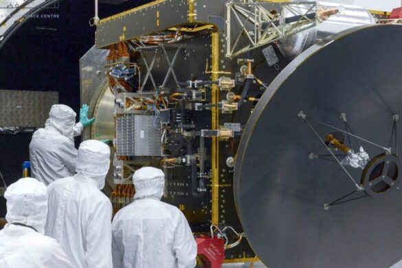 Abu Dhabi Scientists Test-Fire UAE’s First Liquid Rocket Engine for ...